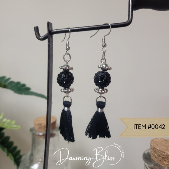 Tineka Dawn | Jewelry | Classic Black Silver Fringe Beaded Dangle ...